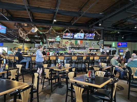 THE IRISH PUB - Updated October 2025 - 22 Photos & 25 Reviews - 1910 W ...