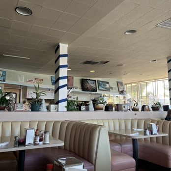 CHIPS - Updated December 2024 - 180 Photos & 176 Reviews - 11908 ...