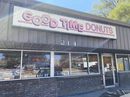 GOOD TIME DONUTS - Updated February 2025 - 33 Reviews - 214 E 8th St ...