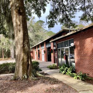 ST SIMONS PUBLIC LIBRARY - Updated March 2025 - 15 Photos - 530 ...