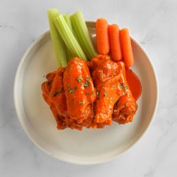 FLAPPY’S WINGS AND BAR - Updated March 2025 - 250 Photos & 106 Reviews ...