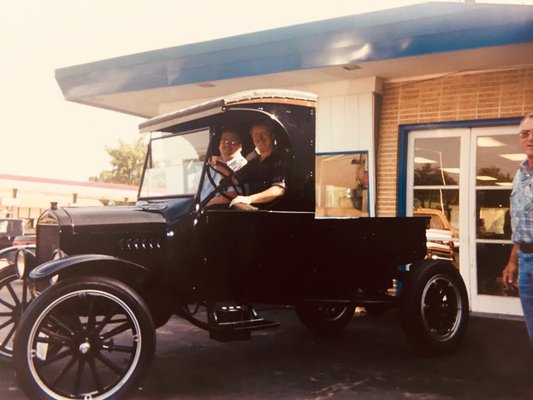 BREAMAN MERRILL FORD - Updated October 2025 - 14 Photos - 1301 N Center ...