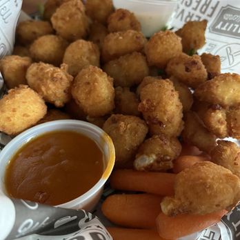 LUCKY FOOLS PUB - Updated December 2025 - 284 Photos & 443 Reviews - 75 ...