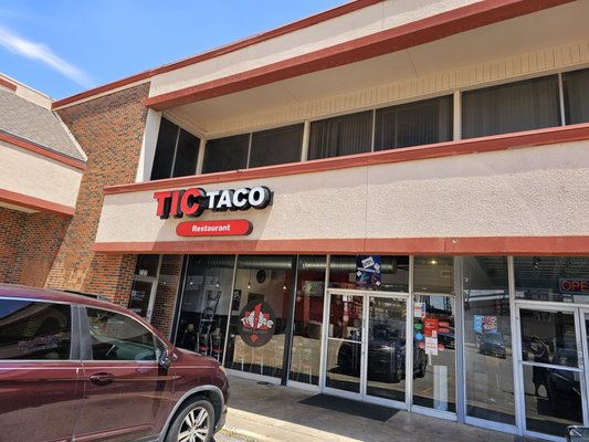 TIC-TACO - Updated May 2026 - 288 Photos & 243 Reviews - 715 W Park Row ...