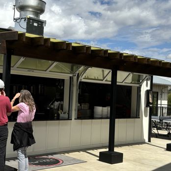 PHOODERY - Updated October 2025 - 69 Photos & 49 Reviews - 208 N Main ...