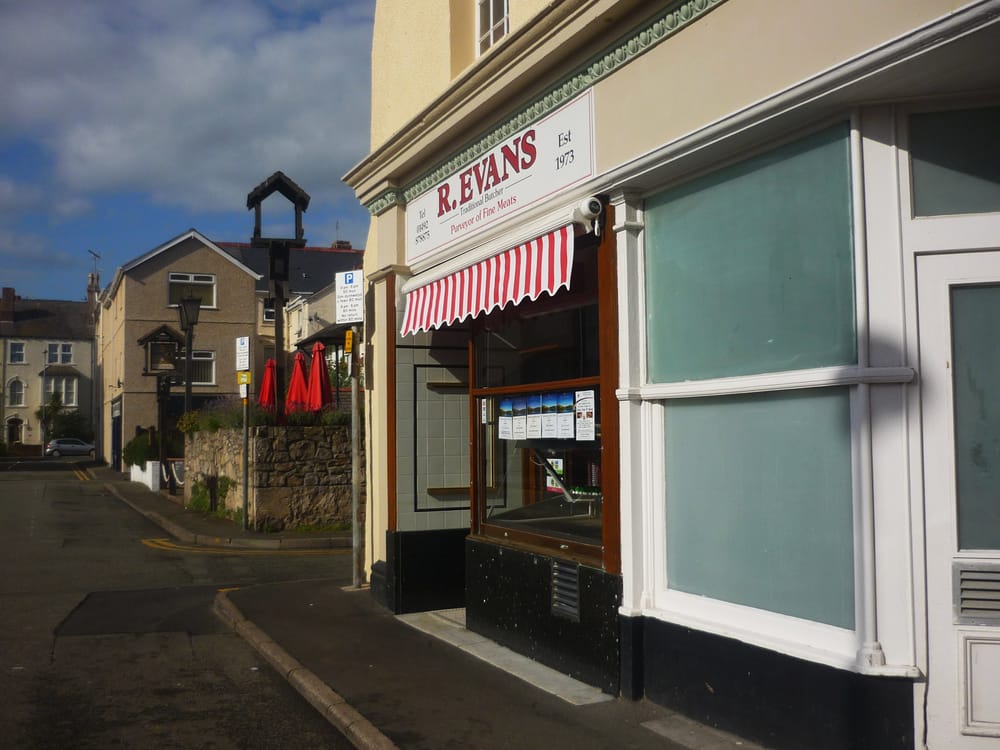 R. EVANS BUTCHERS - Updated October 2025 - 4 Market Street, Llandudno ...
