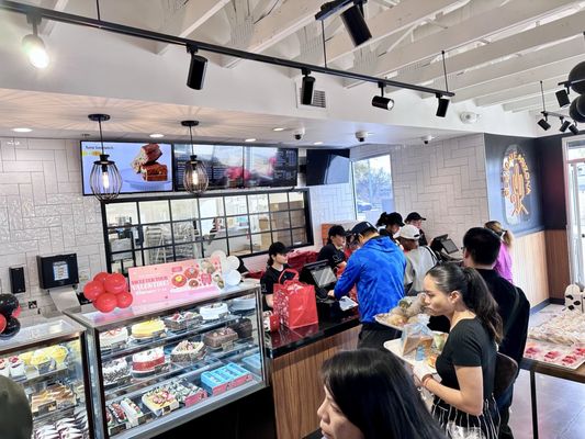 85°C BAKERY CAFE-ARROWHEAD RANCH - Updated December 2025 - 137 Photos ...