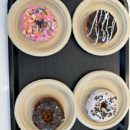 DESERT DONUTS - Updated November 2025 - 214 Photos & 64 Reviews - 8501 ...