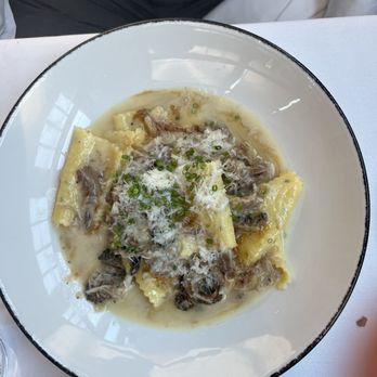 LARK - Updated January 2025 - 496 Photos & 317 Reviews - 952 E Seneca ...