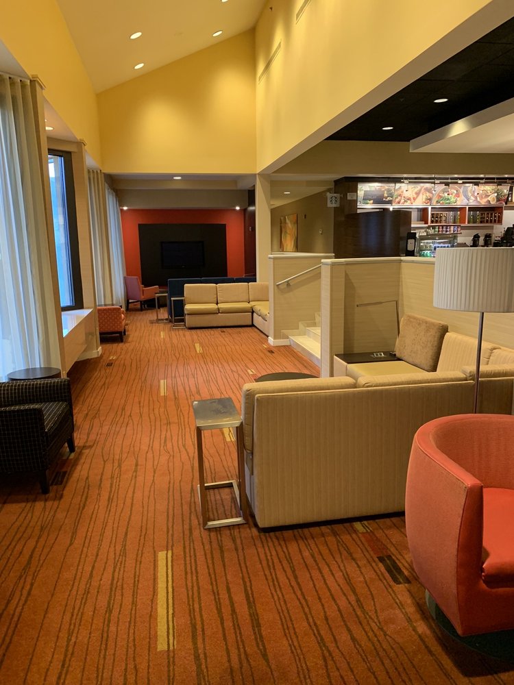 COURTYARD DALLAS DFW AIRPORT WEST/BEDFORD nearby at 2201 Airport Fwy ...