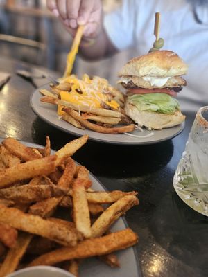 LAKE BURGER TAVERN - Updated May 2026 - 65 Photos & 83 Reviews - 6800 S ...