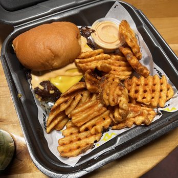 SMACK BURGERS - Updated May 2024 - 40 Photos & 45 Reviews - 101 E Alma ...