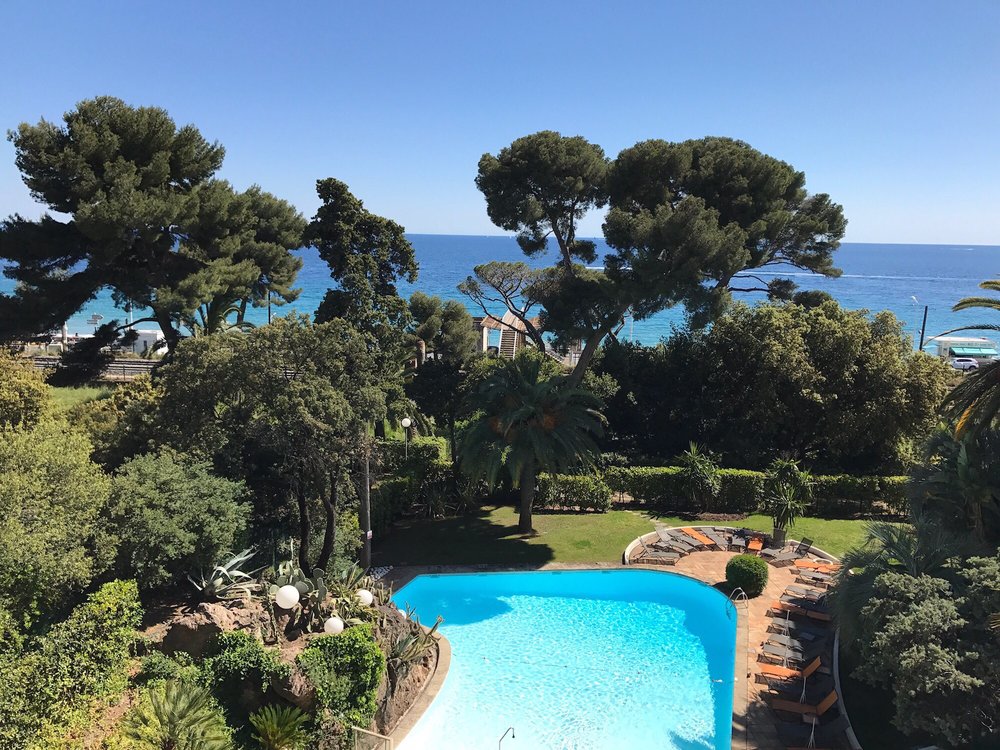 HOLIDAY INN CANNES - Updated December 2024 - 65 avenue du Docteur ...