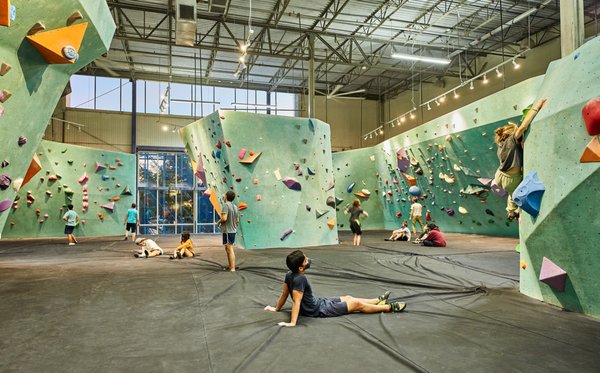 AUSTIN BOULDERING PROJECT - Updated June 2024 - 197 Photos & 189 ...