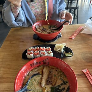 RAMEN HUB & SUSHI - FULLERTON - 292 Photos & 131 Reviews - 153 N ...