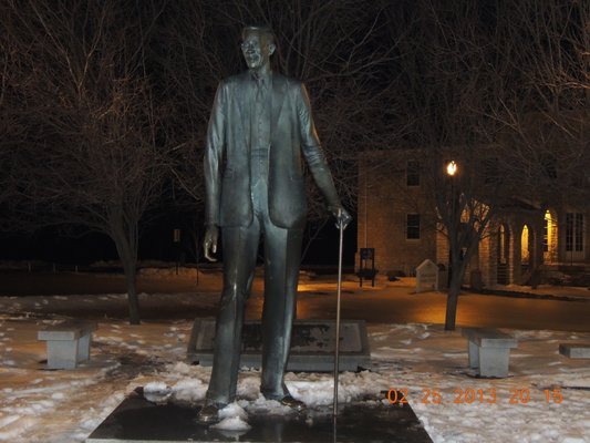 WORLD’S TALLEST MAN STATUE - 28 Photos - 2800 Block Of College Ave ...