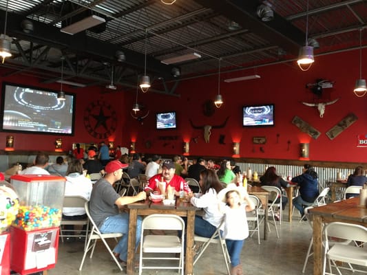 WING BARN - Updated July 2025 - 27 Reviews - 7097 N Expy 77, Olmito ...