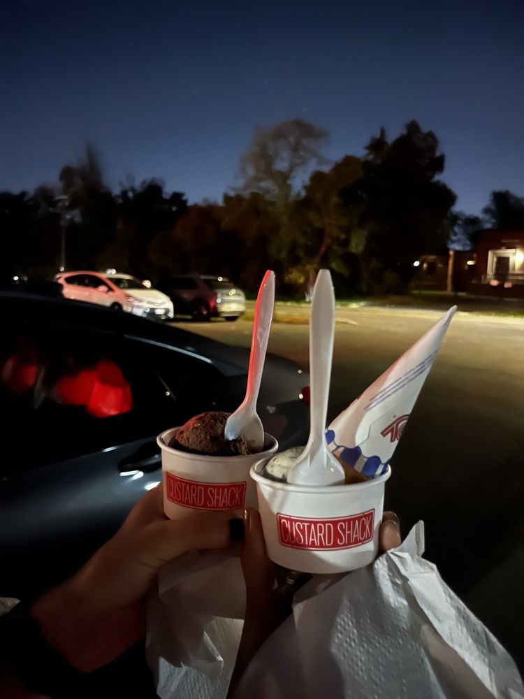 CUSTARD SHACK - Updated December 2025 - 131 Photos & 107 Reviews - 1401 ...