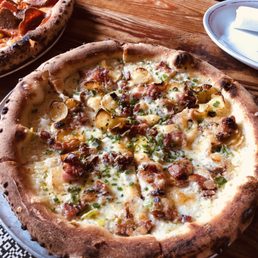 PARLOR PIZZA BAR - Updated August 2025 - 1269 Photos & 1395 Reviews ...