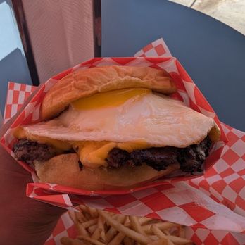 BAN BAN BURGER - Updated November 2024 - 402 Photos & 145 Reviews ...