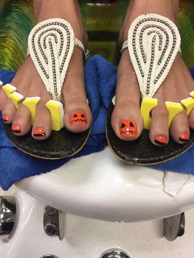 HELEN NAIL & SPA - Updated April 2024 - 27 Photos - 13635 Philmont Ave ...