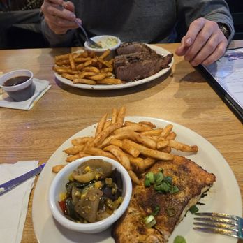 CHUCK’S SOUTHERN COMFORTS CAFÉ - Updated December 2025 - 618 Photos ...