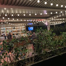 TOPSIDE AT THE BEACON - Updated April 2025 - 144 Photos & 114 Reviews ...