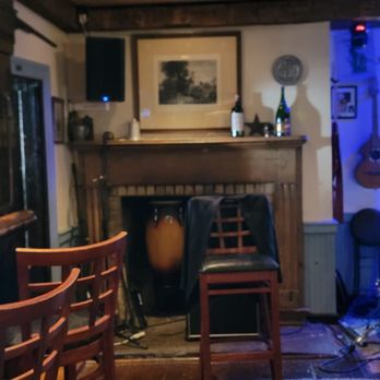 THE ‘76 HOUSE - Updated October 2025 - 575 Photos & 439 Reviews - 110 ...