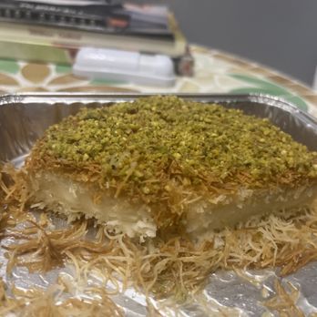 ZAATAR FACTORY AND BAKERY - 215 Photos & 240 Reviews - 2909 N Glenoaks ...