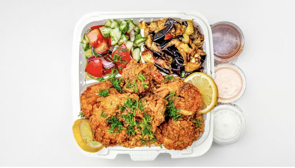 CAPTAINS CATCH FOOD TRUCK - Updated November 2025 - 11 Photos - 1251 ...