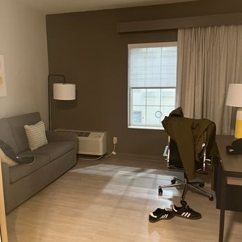 COMFORT SUITES MILWAUKEE AIRPORT - Updated September 2025 - 148 Photos ...