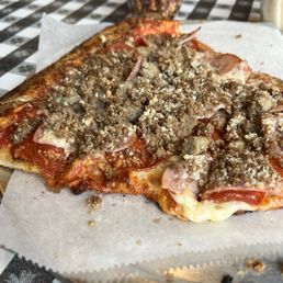 PIZZA 51 - Updated December 2025 - 79 Photos & 153 Reviews - 5060 Oak ...