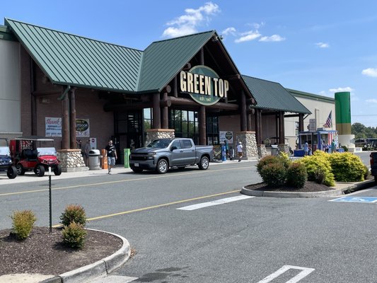 Green top hunt fish store