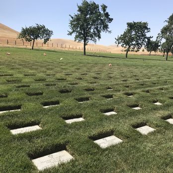 SAN JOAQUIN VALLEY NATIONAL CEMETERY - Updated November 2025 - 62 ...