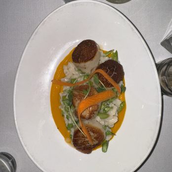 COLUMBUS INN - Updated May 2025 - 209 Photos & 204 Reviews - 2216 ...