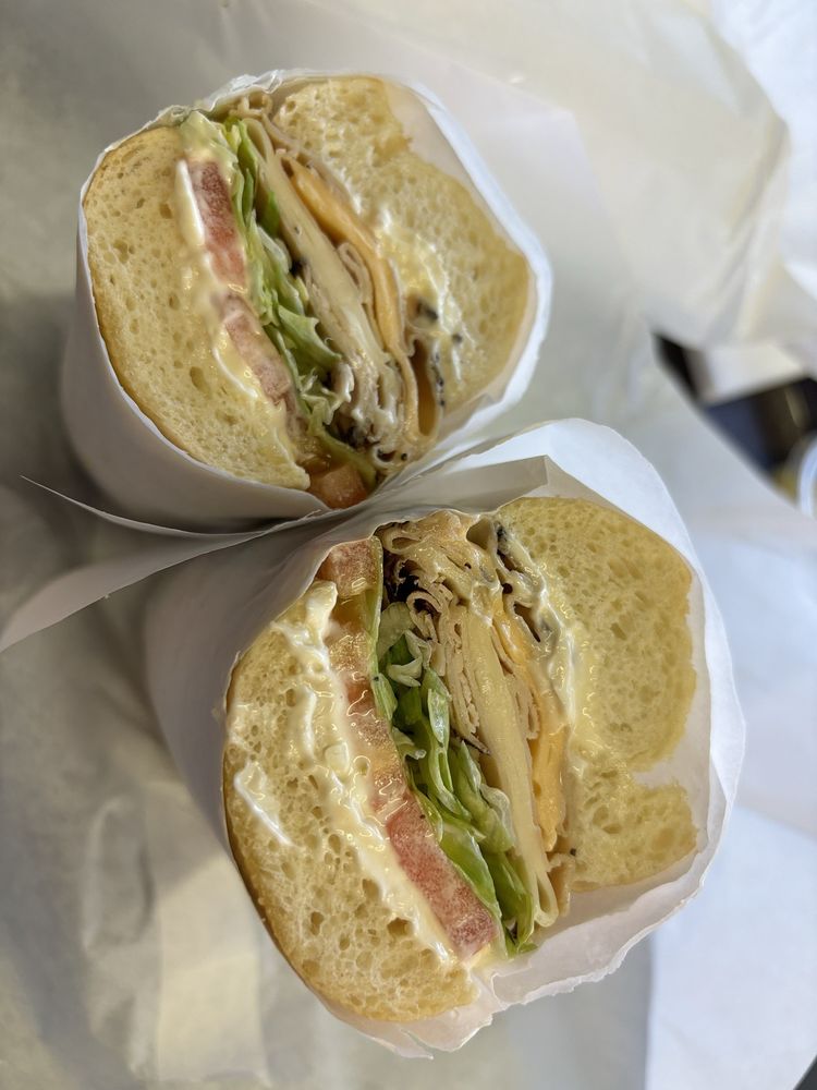 ORLEANS & YORK DELI CARSON - Updated December 2025 - 446 Photos & 535 ...