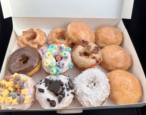 GRAND DONUTS - Updated November 2025 - 62 Photos & 196 Reviews - 21920 ...