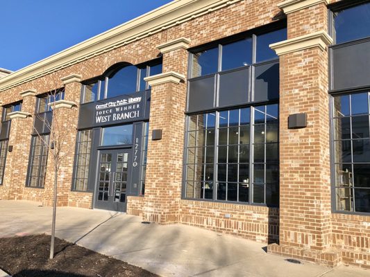 CARMEL CLAY PUBLIC LIBRARY - TEMP. CLOSED - Updated August 2025 - 41 ...