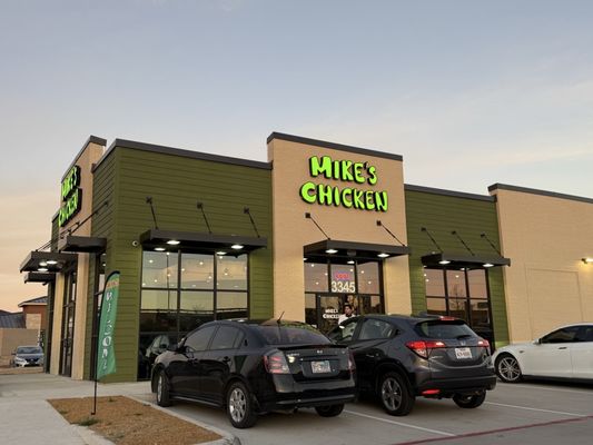 MIKE’S CHICKEN - Updated May 2026 - 85 Photos & 52 Reviews - 3345 E ...