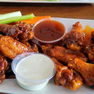 THE PINT HOUSE BAR AND GRILL - Updated December 2025 - 200 Photos & 266 ...