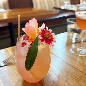 BARNDIVA - Updated July 2024 - 1315 Photos & 1104 Reviews - 231 Center ...