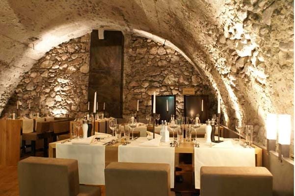 RESTAURANT MALERWINKEL - Updated November 2025 - Pfarrgasse 92 - 93 ...