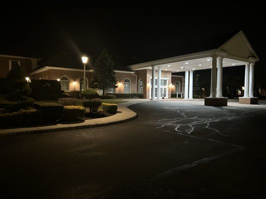 EAST WIND SPA & SALON - Updated January 2026 - 36 Photos & 99 Reviews ...