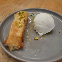 NIKOS - Updated December 2025 - 253 Photos & 112 Reviews - 905 W Main ...