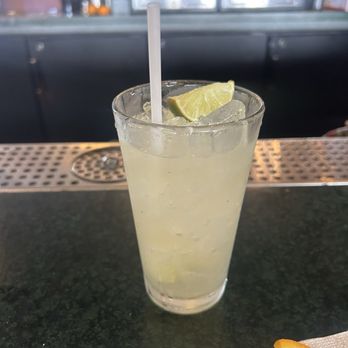 HI DIVE - Updated January 2026 - 325 Photos & 602 Reviews - Pier 28 1/2 ...