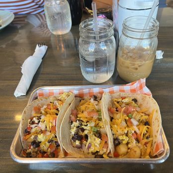 THE RAVEN 96 - Updated August 2025 - 48 Photos & 39 Reviews - 669 N ...