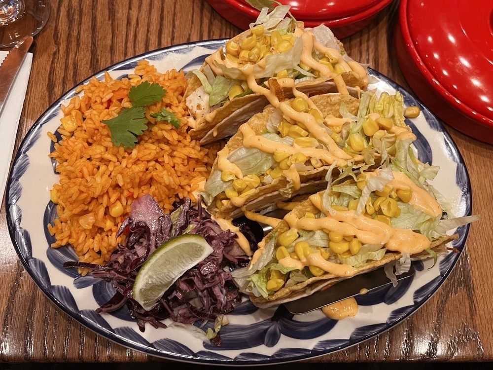 CARLOS & PEPE’S - Updated December 2025 - 6820 Jean-Talon E Street ...