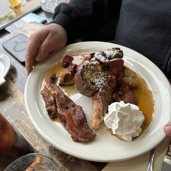 CRISP ROCHESTER - Updated July 2025 - 376 Photos & 211 Reviews - 819 S ...