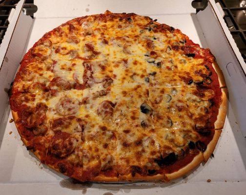 PYRAMID PIZZERIA & SPORTS BAR - Updated December 2025 - 113 Photos ...