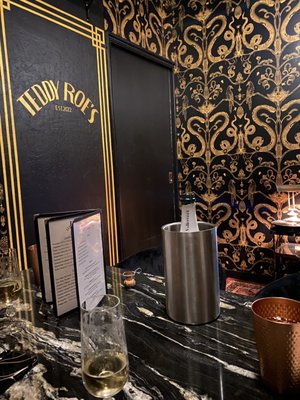 TEDDY ROE’S - Updated January 2025 - 112 Photos & 67 Reviews - 3222 1/2 ...